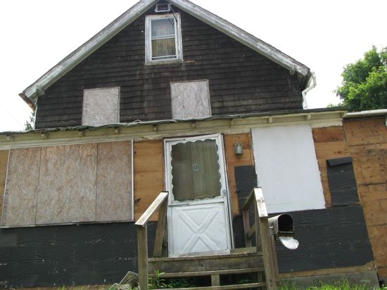 City Takes Aim At Blighted Home | New Haven Independent